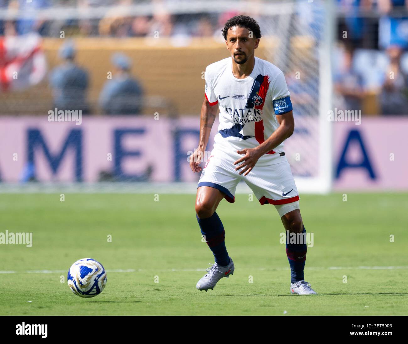 13 July 2025, USA, East Rutherford: Soccer: Club World Cup, Chelsea FC - Paris Saint-Germain ...