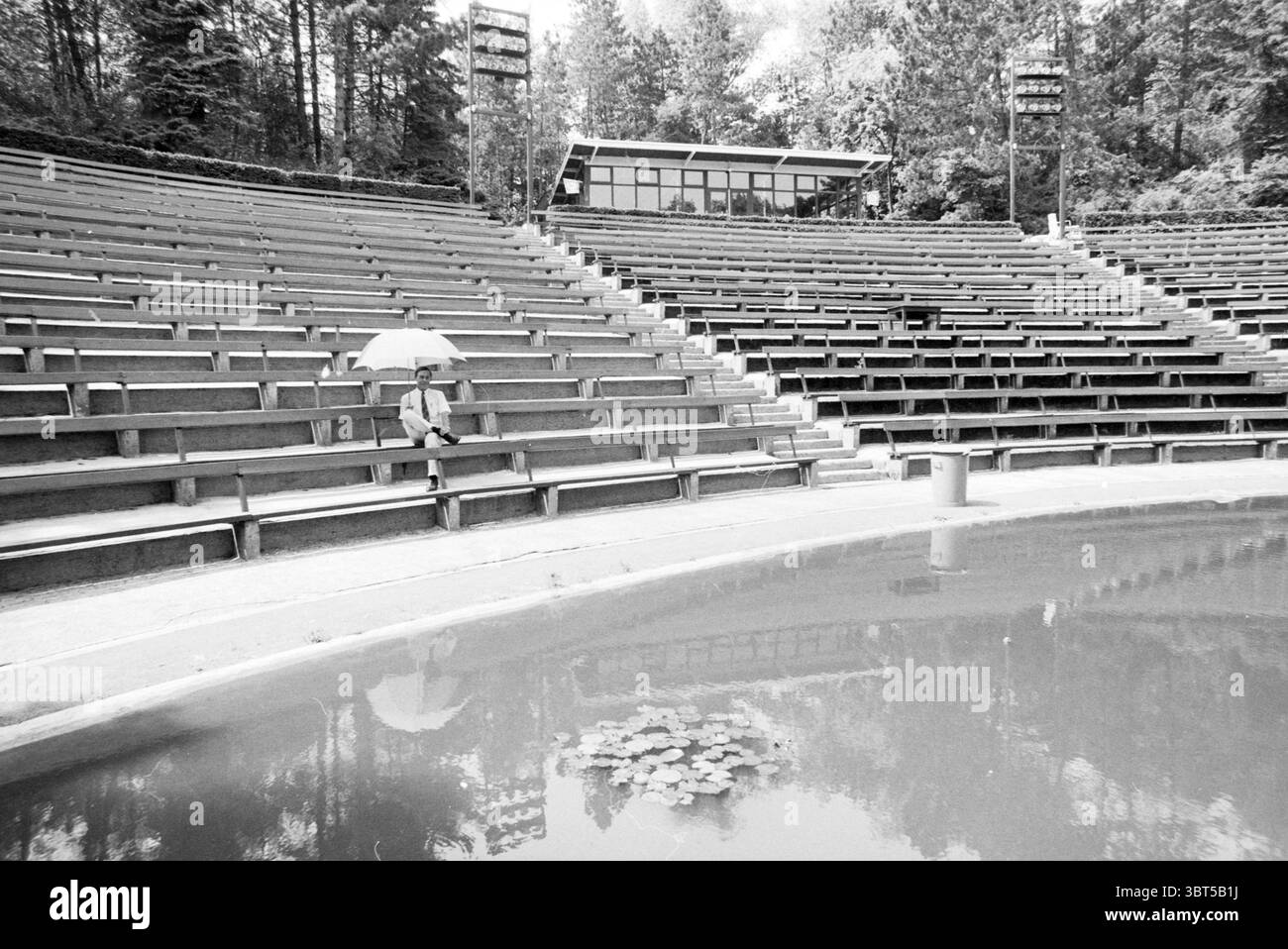 Lone figure theatre Black and White Stock Photos & Images - Alamy