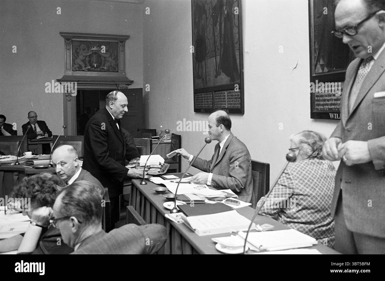 Formal chamber hi-res stock photography and images - Alamy