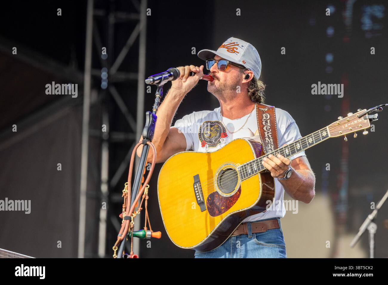 Riley Green during the Windy City Smokeout Music Festival at United ...