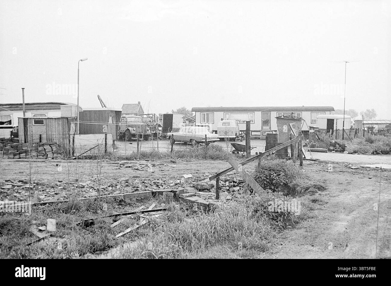 Caravan camp Lisse Caravans caravan camps caravan residents, Whizgle ...