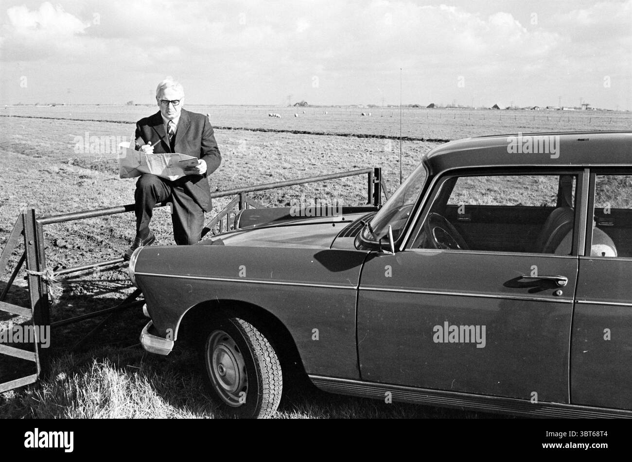 1950 road map hi-res stock photography and images - Alamy