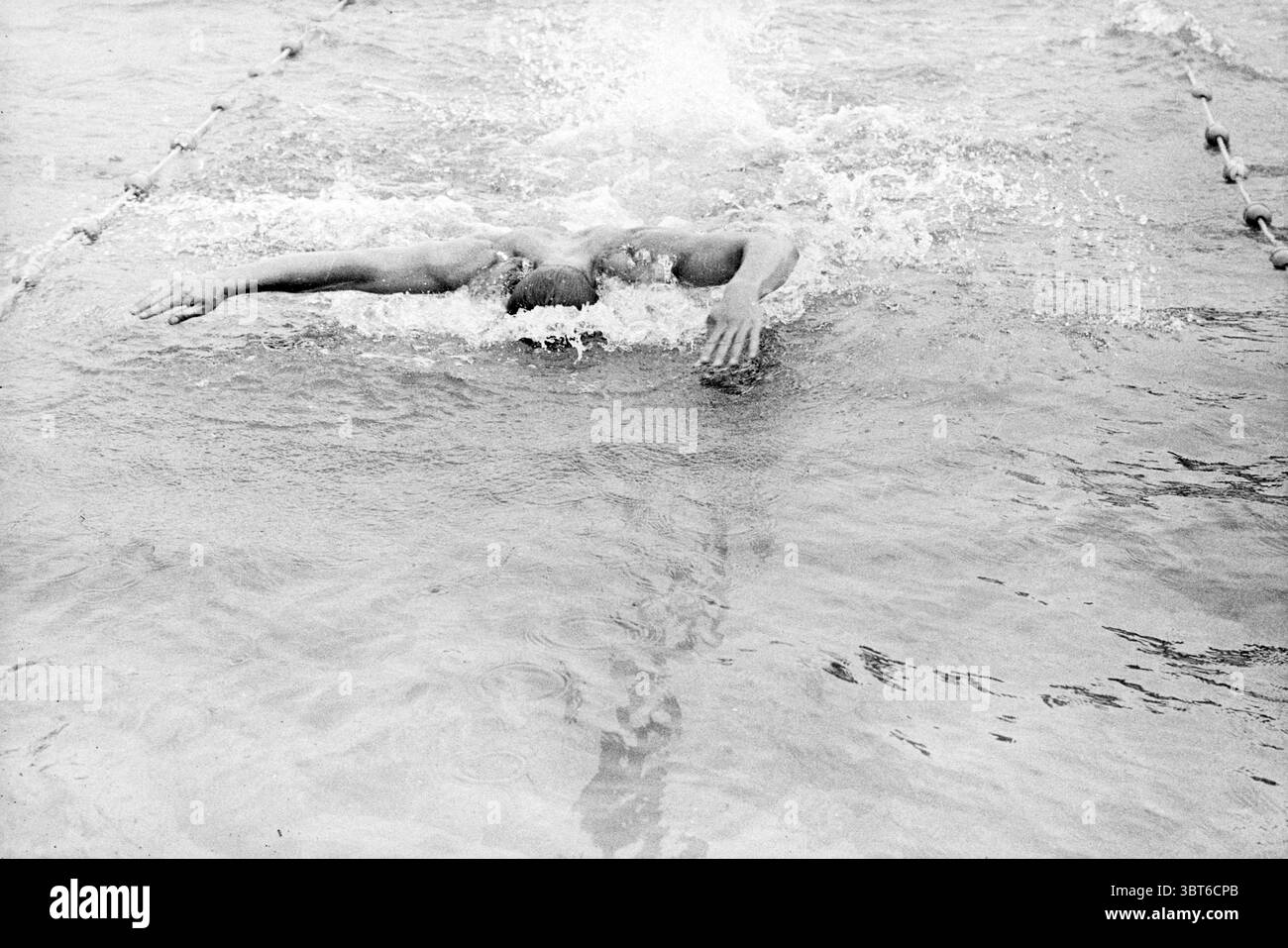 Classic freestyle position hi-res stock photography and images - Alamy