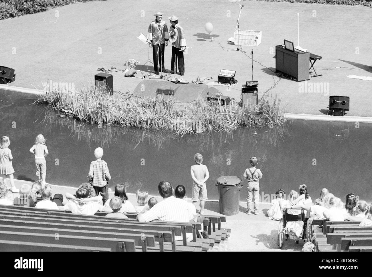Sin ben open air theatre hi-res stock photography and images - Alamy