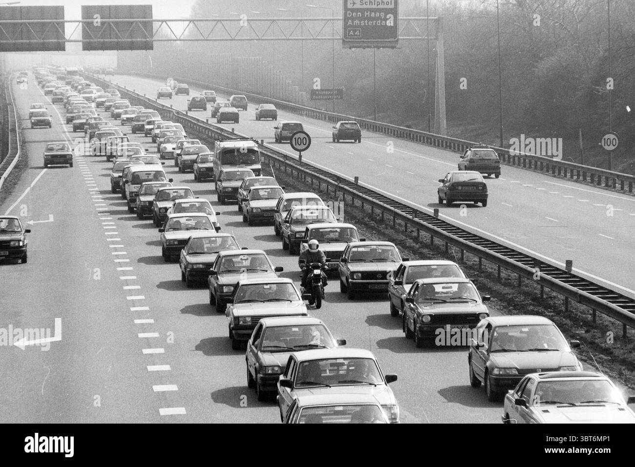Accident A9 and traffic jam Busy, Whizgle News, Dutch Desk, The ...