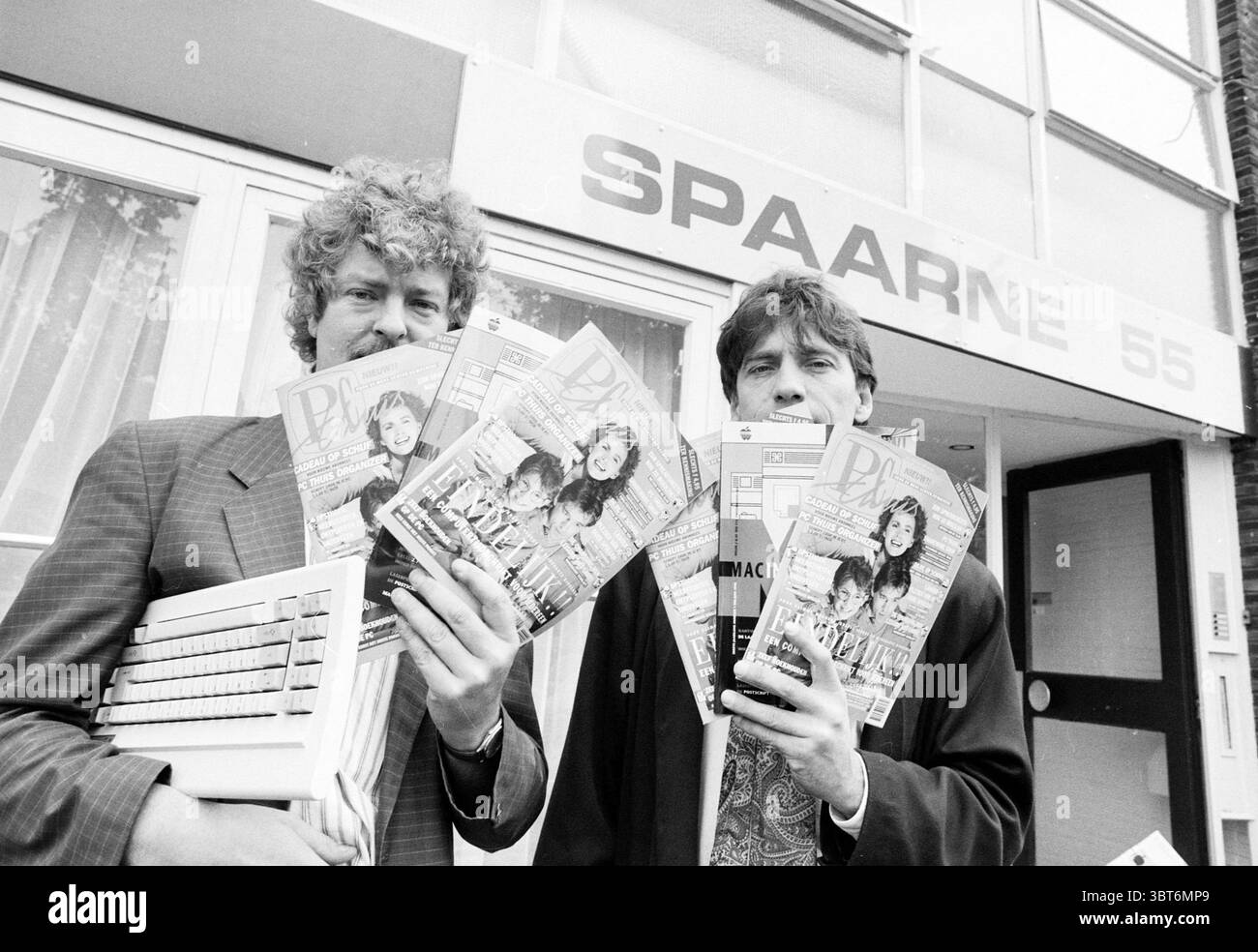 Sports magazines news stand Black and White Stock Photos & Images - Alamy