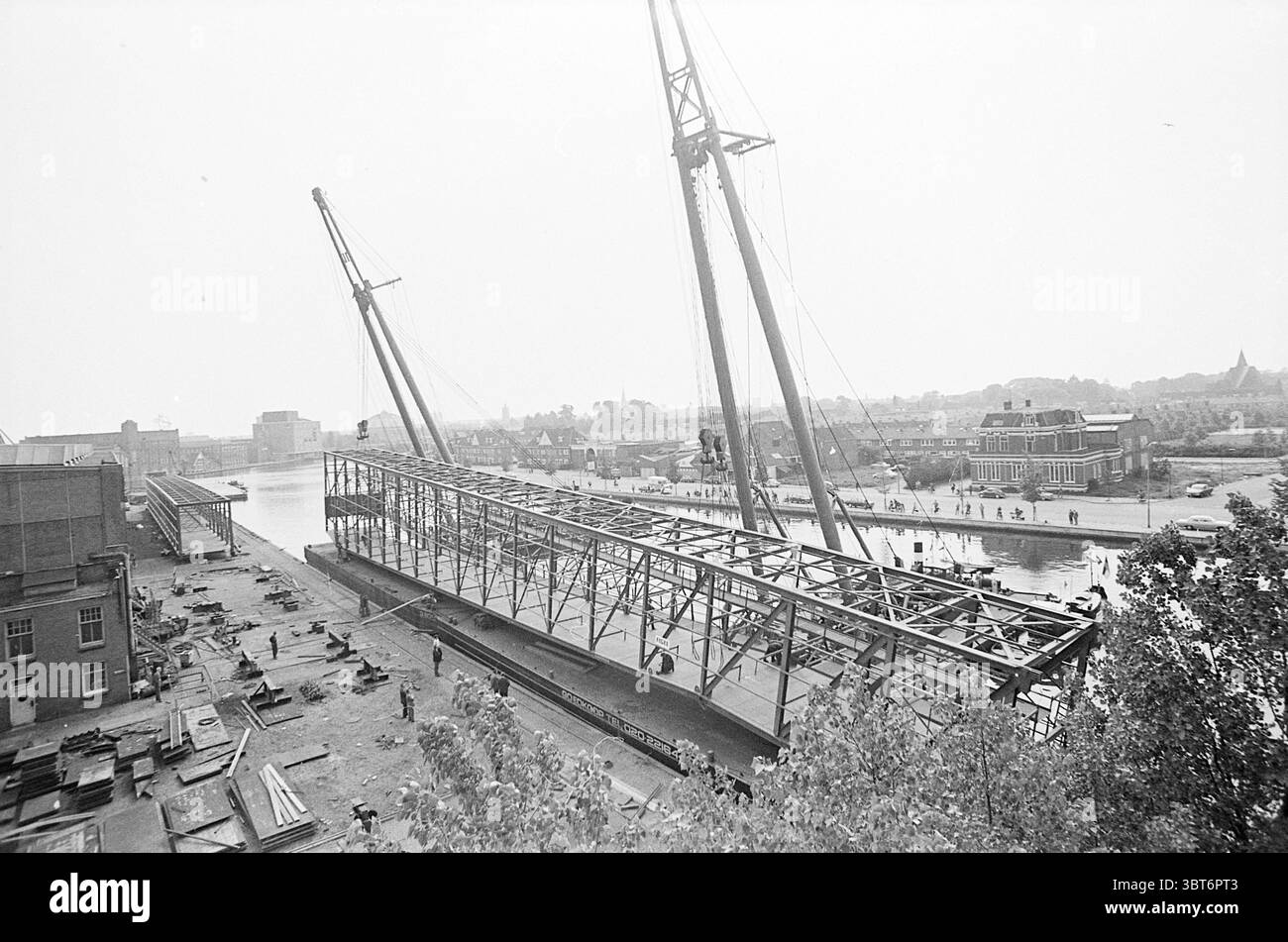 Section floating bridge from Black and White Stock Photos & Images - Alamy