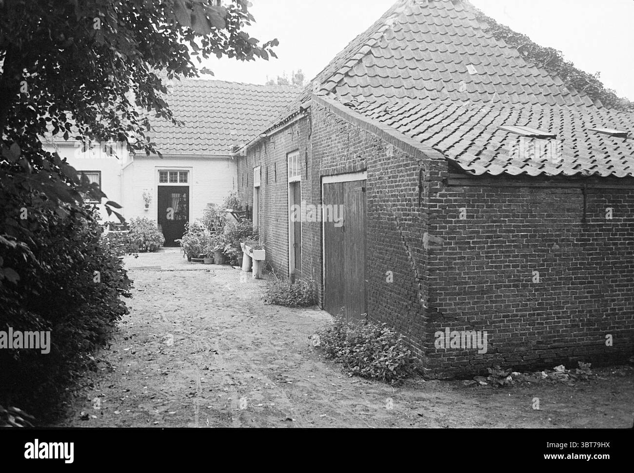 Old barn red bricks Black and White Stock Photos & Images - Alamy