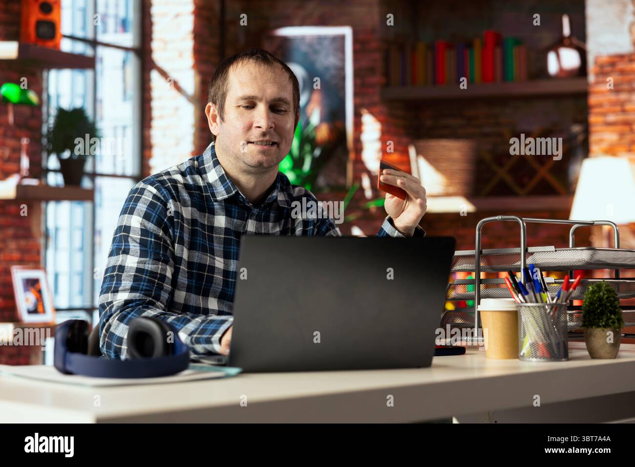 Mortgage application forms hi-res stock photography and images - Alamy