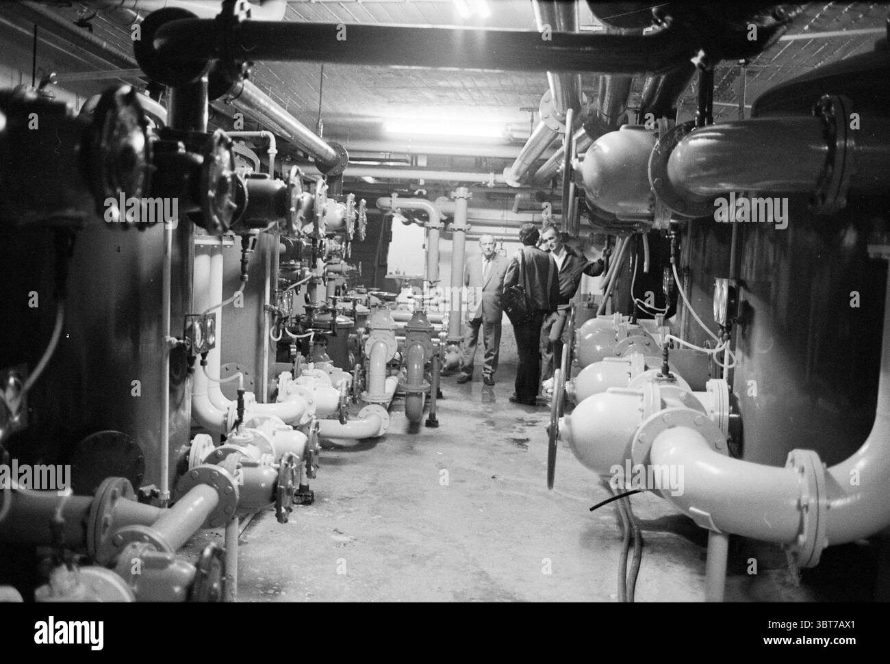 Industrial space dominated hi-res stock photography and images - Alamy