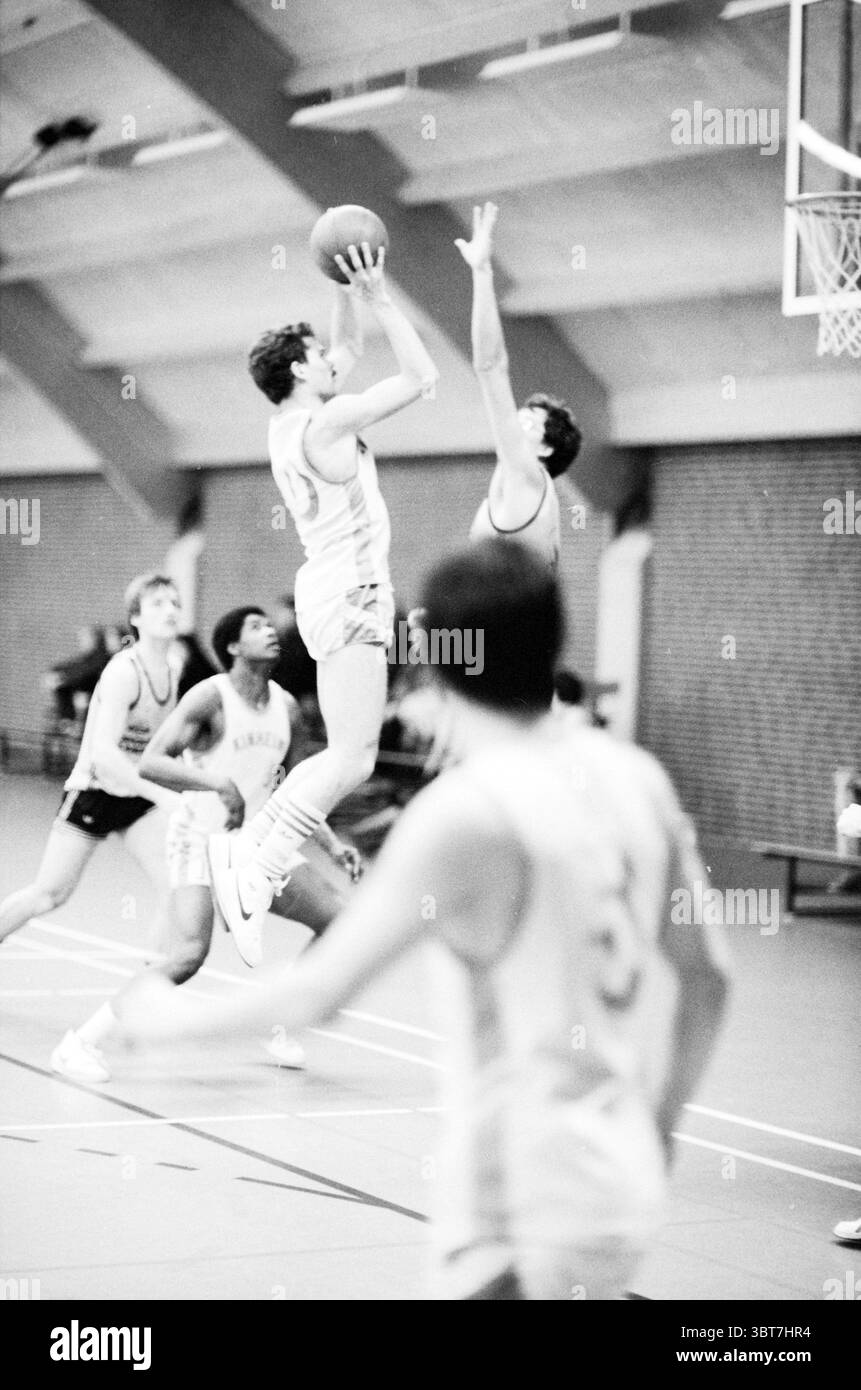 Basketball match Kinheim - BV Lisse, Whizgle News, Dutch Desk, The ...