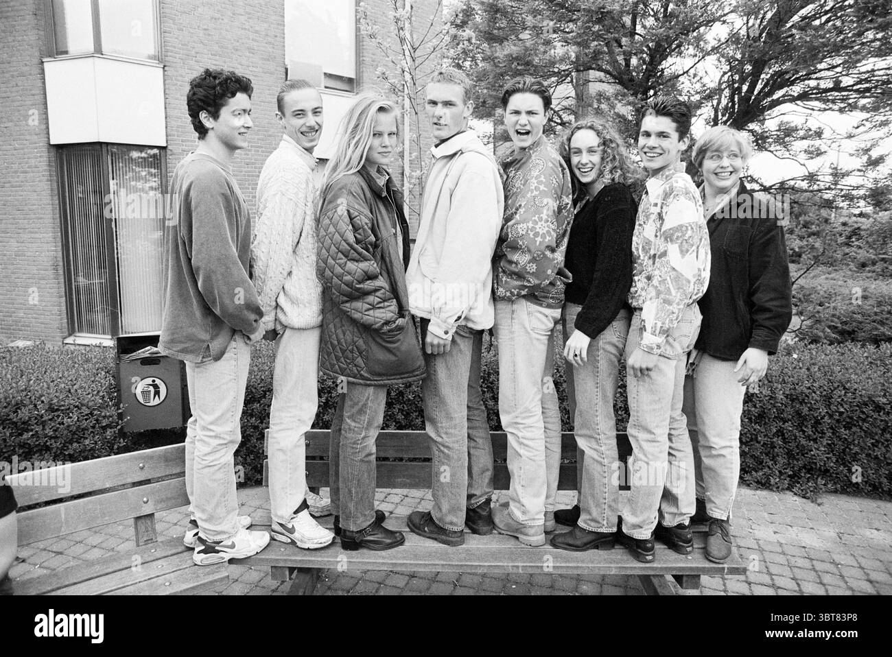 Staggered patterns hi-res stock photography and images - Alamy