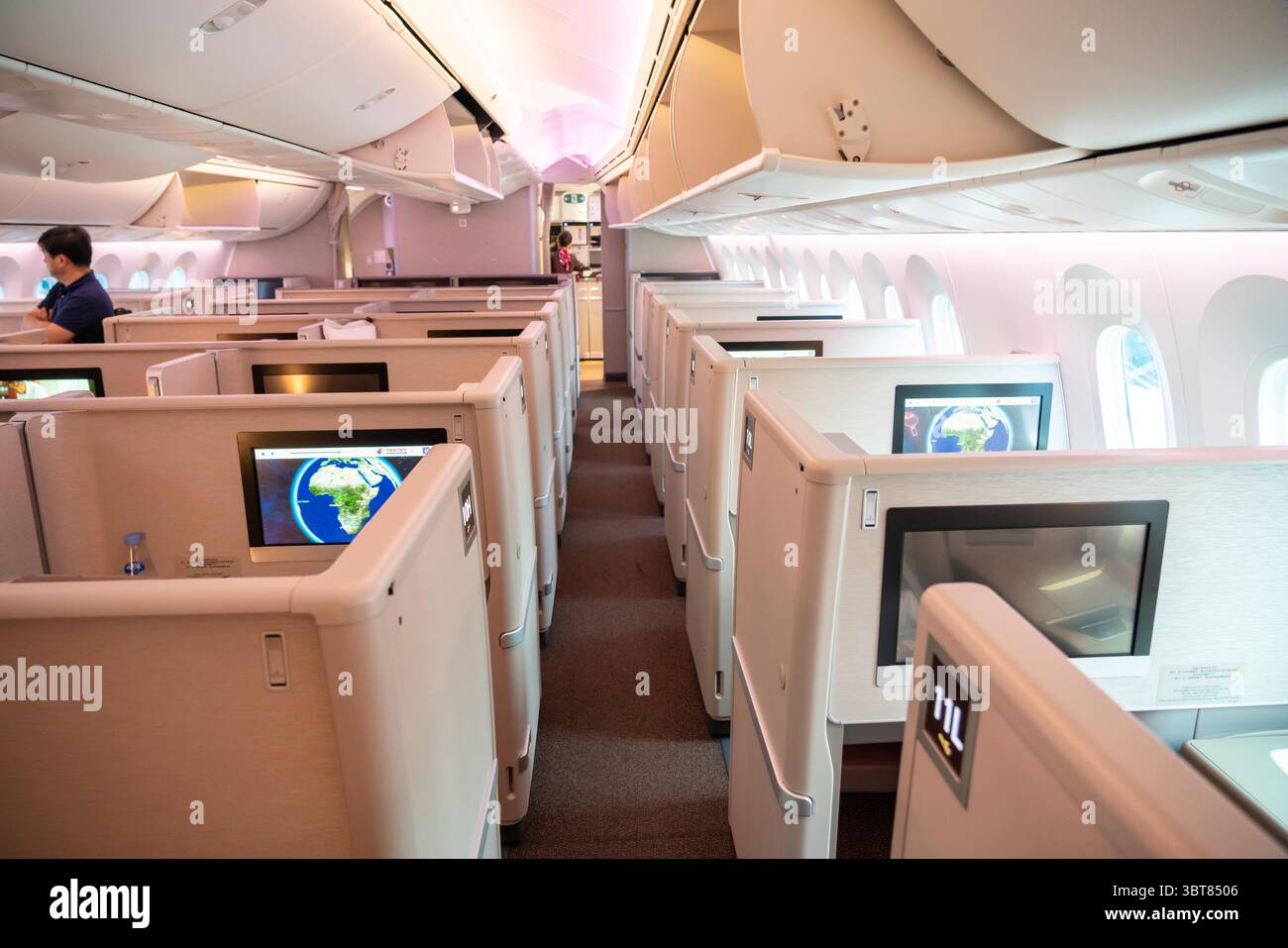Boeing 787 dreamliner interior hi-res stock photography and images - Alamy