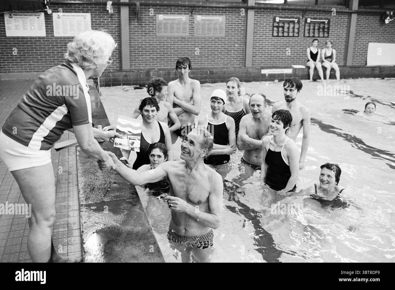 Celebrating pool diverse group hi-res stock photography and images - Alamy