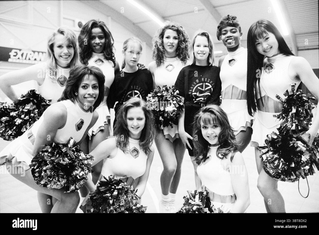 Slightly older cheerleaders hi-res stock photography and images - Alamy