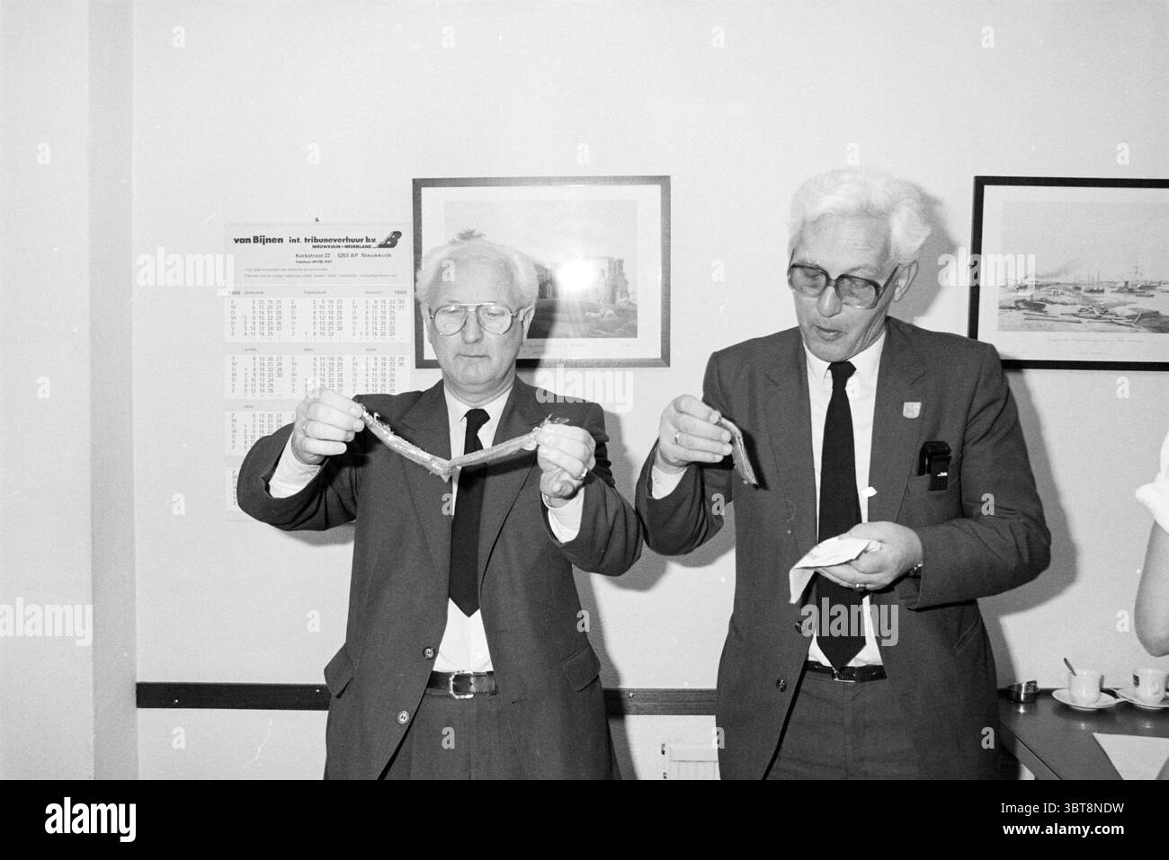 Two older gentlemen stand hi-res stock photography and images - Alamy