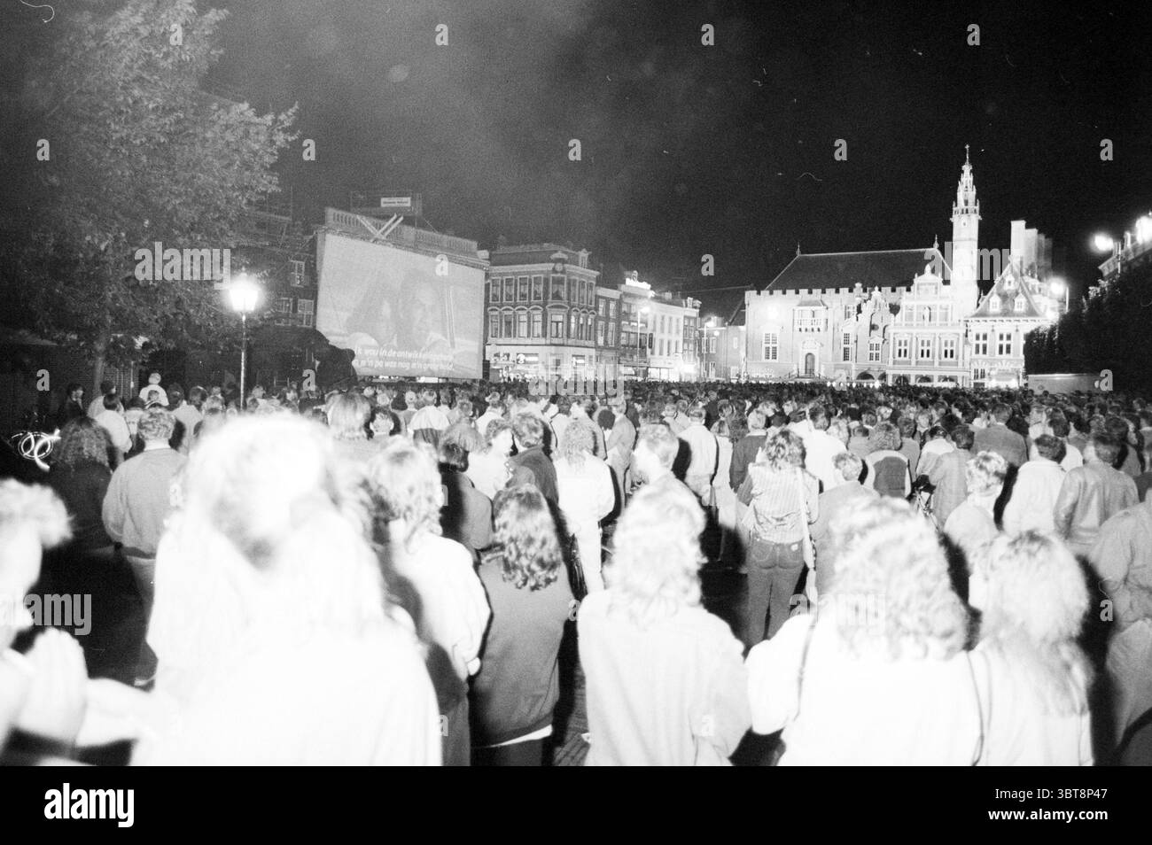 People in big market Black and White Stock Photos & Images - Alamy