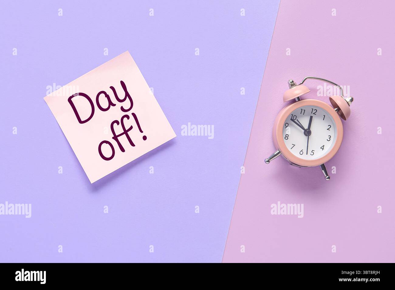 Sticky note with text DAY OFF and alarm clock on color background Stock ...