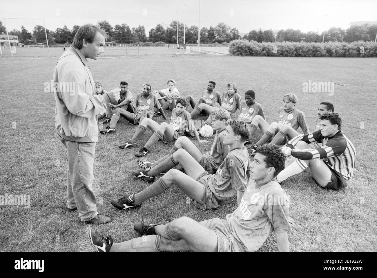 Fc haarlem junior led hi-res stock photography and images - Alamy