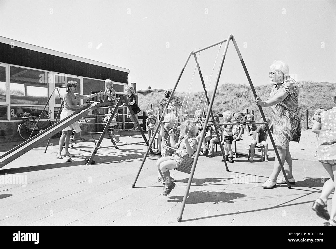 Sunny sheen Black and White Stock Photos & Images - Alamy