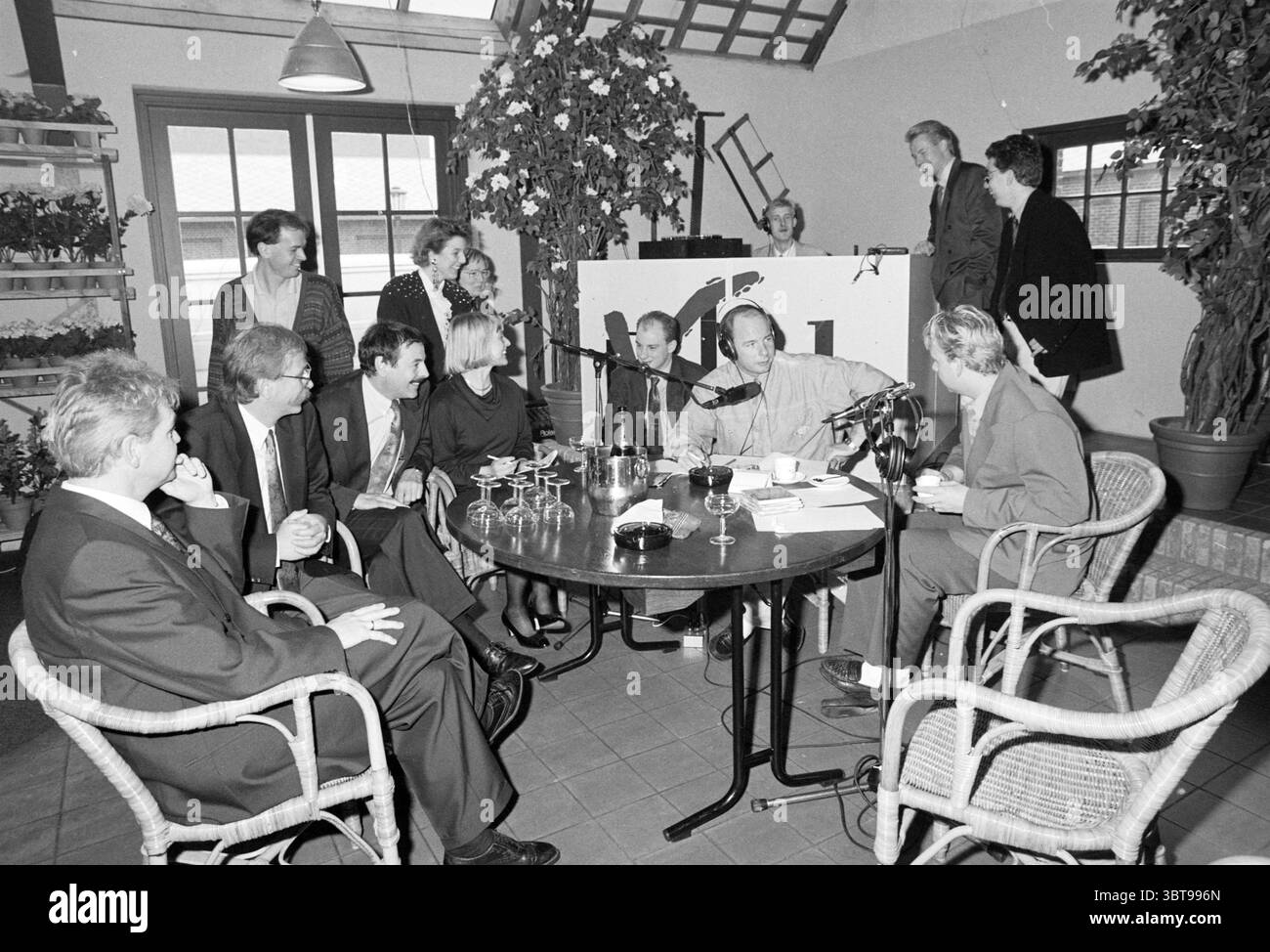 Broadcasting reception Black and White Stock Photos & Images - Alamy