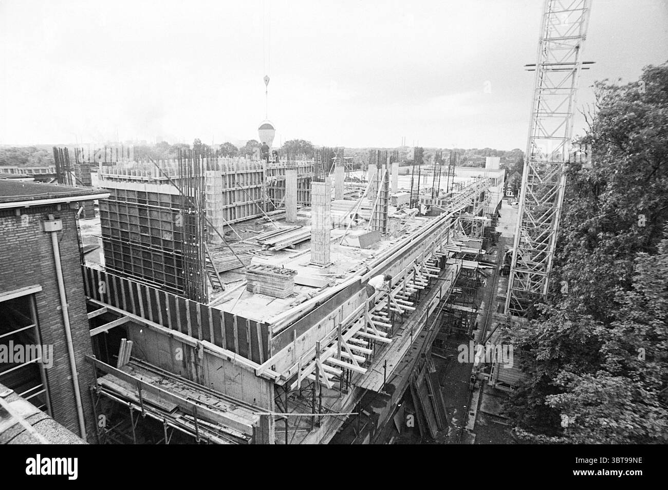 New construction Red Cross Hospital Construction construction sites ...