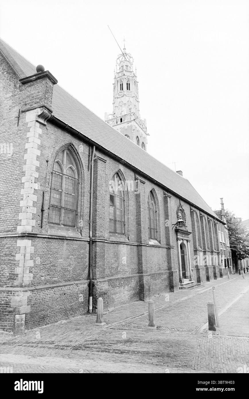 Predominantly brick facade hi-res stock photography and images - Alamy