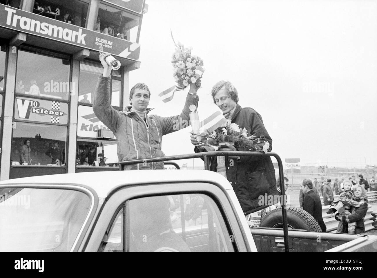 Winners trophy on car hi-res stock photography and images - Alamy