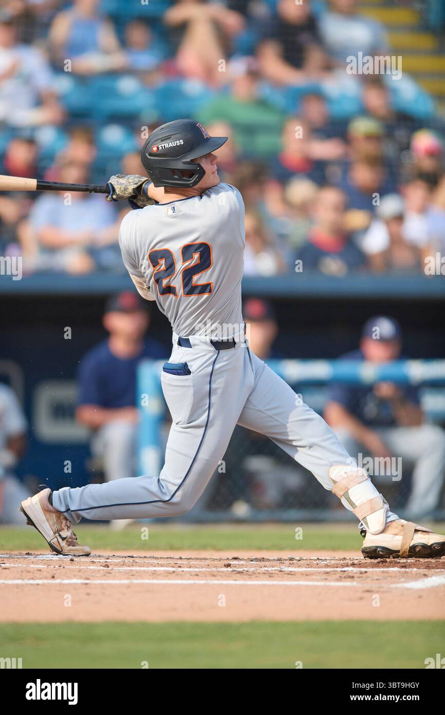 Bowling Green Hot Rods Mac Horvath (22) at bat during a game against ...