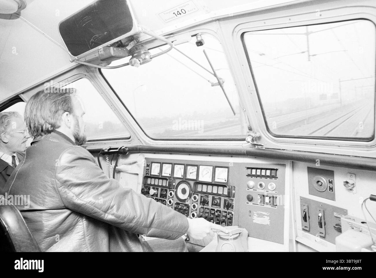Image shows cockpit dashboard hi-res stock photography and images - Alamy