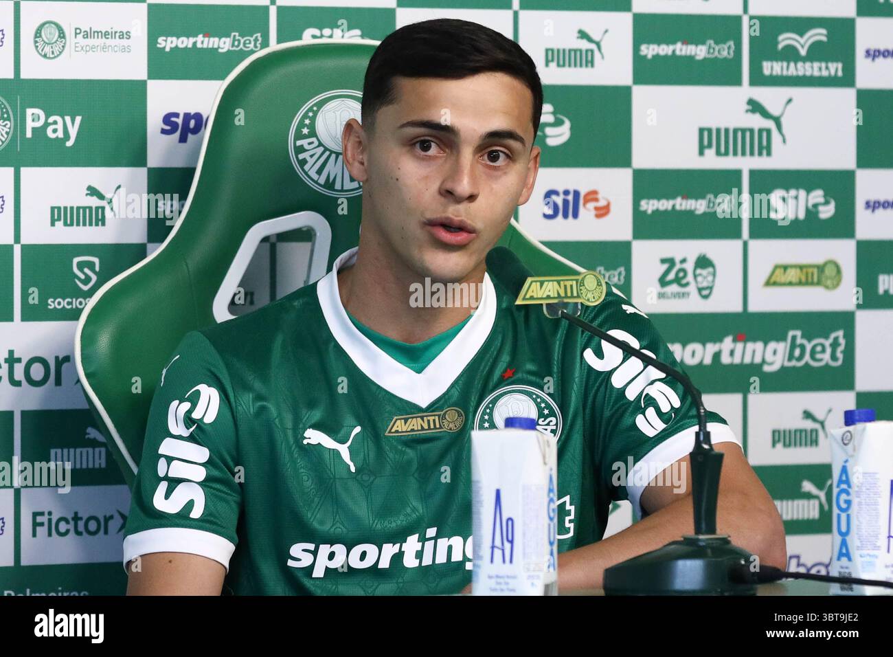 Sao Paulo, Brazil. 14th July, 2025. Presentation of Palmeiras' new ...