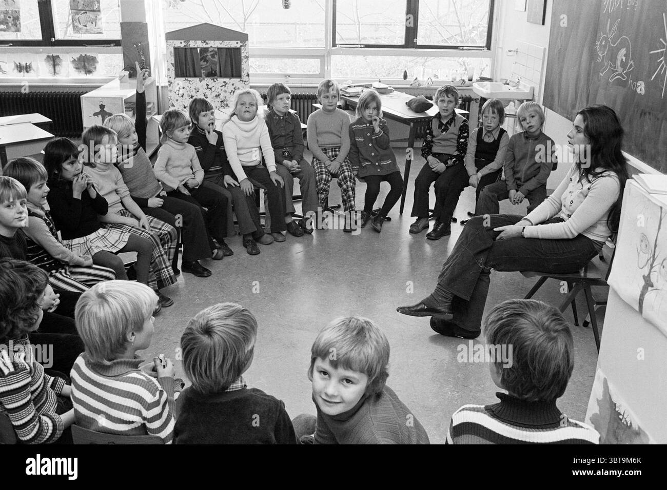 School class ijmuiden west hi-res stock photography and images - Alamy