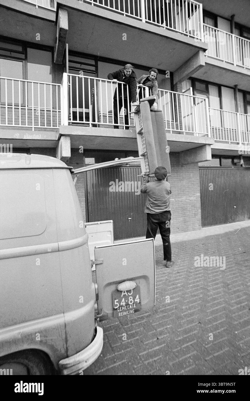 Observation focused Black and White Stock Photos & Images - Alamy