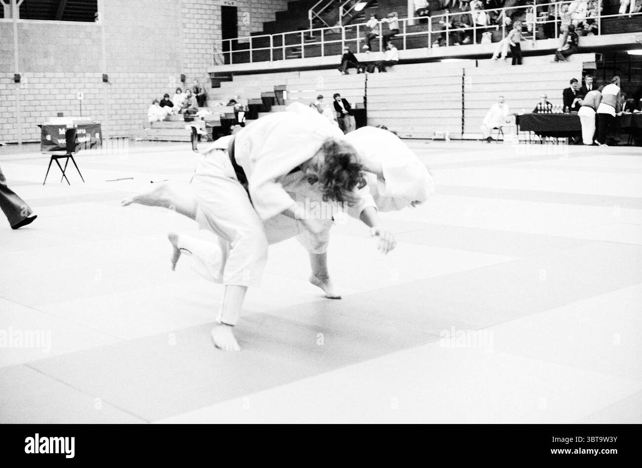 Traditional judo gis hi-res stock photography and images - Alamy