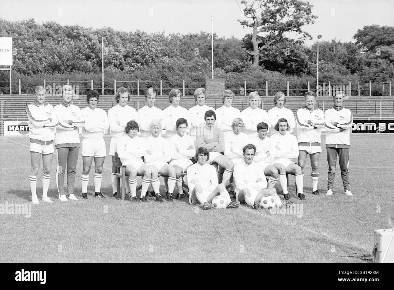 Field assembled Black and White Stock Photos & Images - Alamy