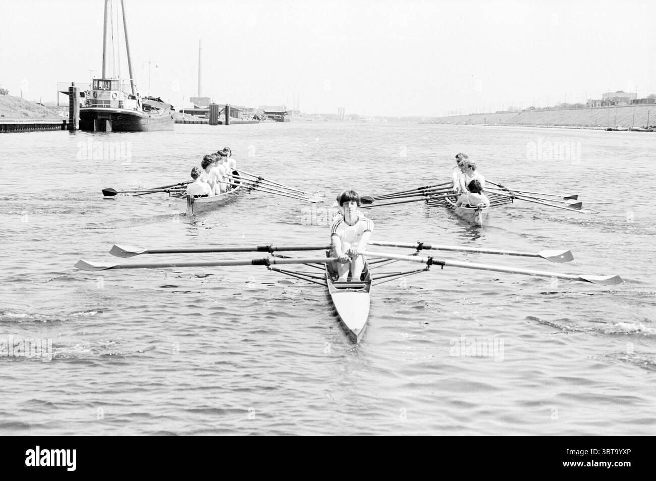 Stern white rowing boat hi-res stock photography and images - Alamy