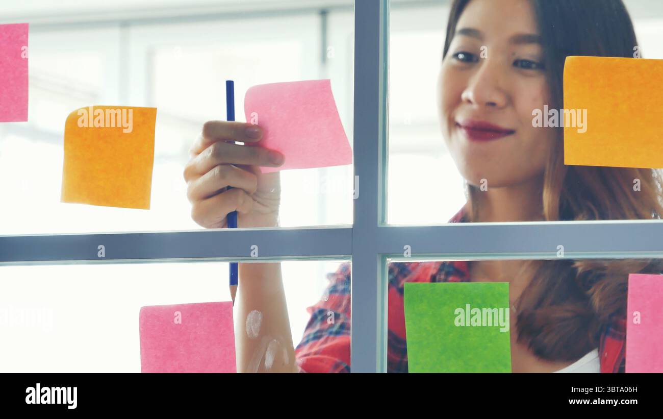 Creative design woman use sticky note thinking share ideas. Woman ...