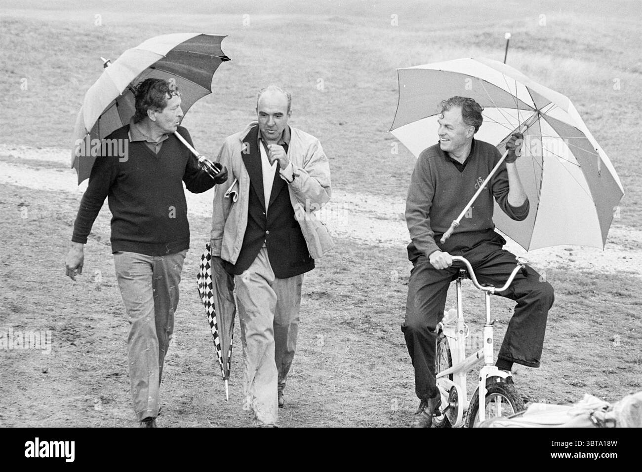 Caught hold Black and White Stock Photos & Images - Alamy