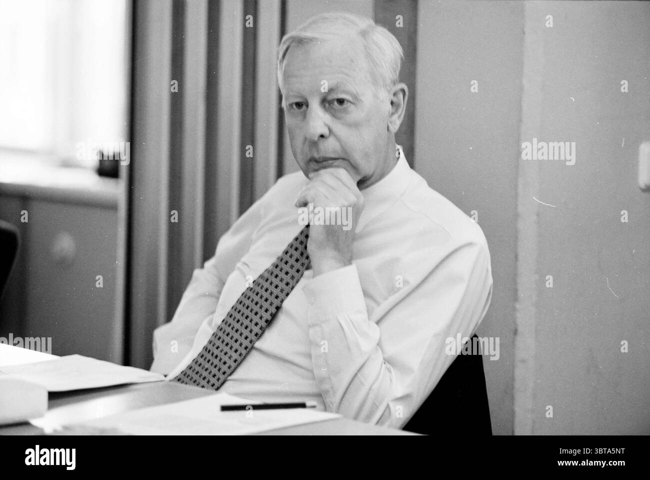 Composed posture Black and White Stock Photos & Images - Alamy