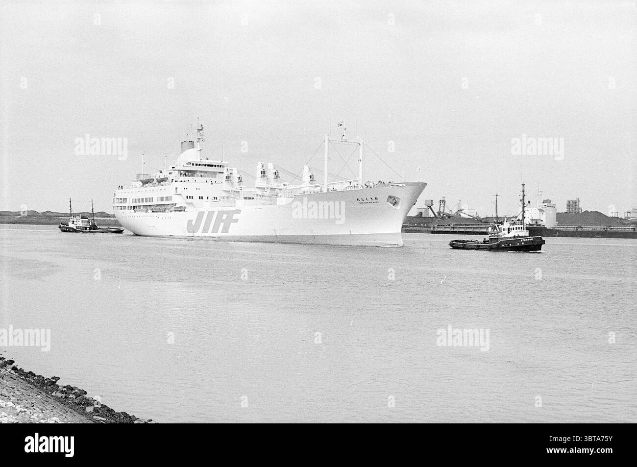 Modern yet classic maritime aesthetic hi-res stock photography and ...
