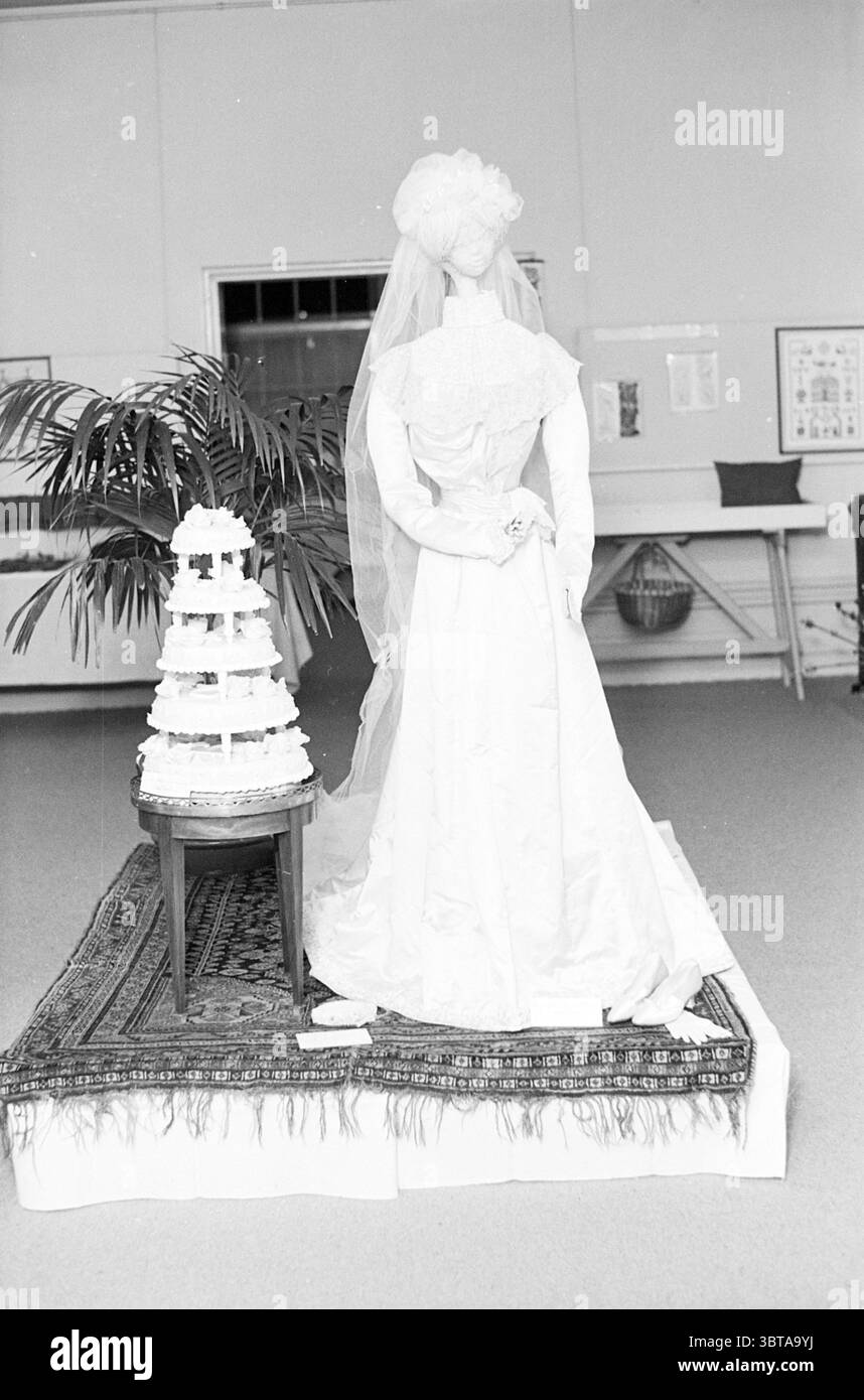 Exhibition From Bride to Tapestry Exhibitions, Whizgle News, Dutch Desk ...