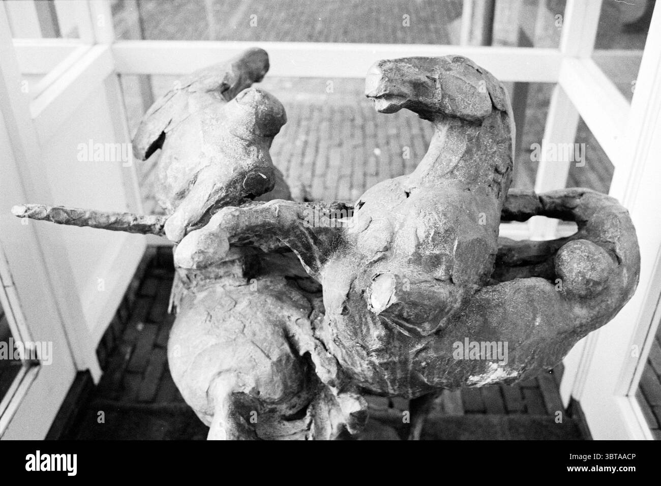 Destruction of Eric Claus's statue of Jousting on 't Sant Grote Markt ...