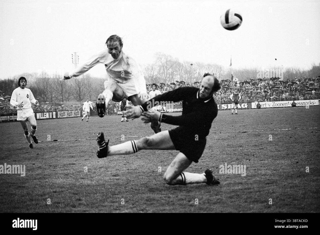 Goalkeeper stance Black and White Stock Photos & Images - Alamy
