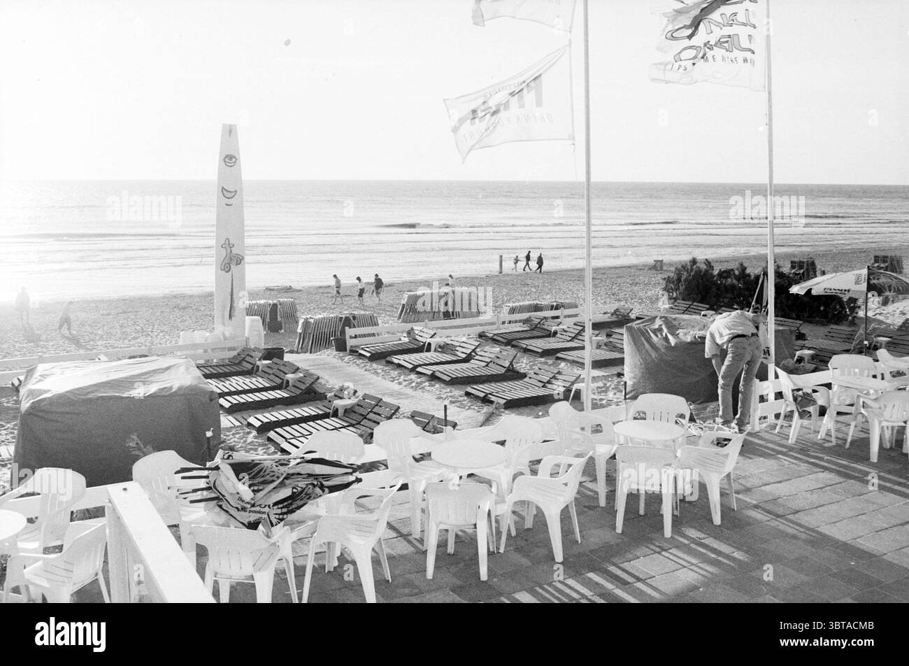 12 13 07 Black and White Stock Photos & Images - Alamy