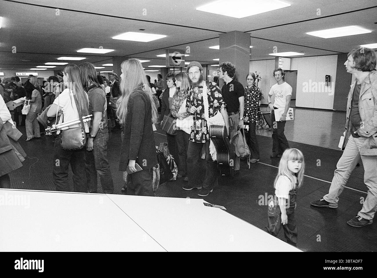 Large prints on walls Black and White Stock Photos & Images - Alamy