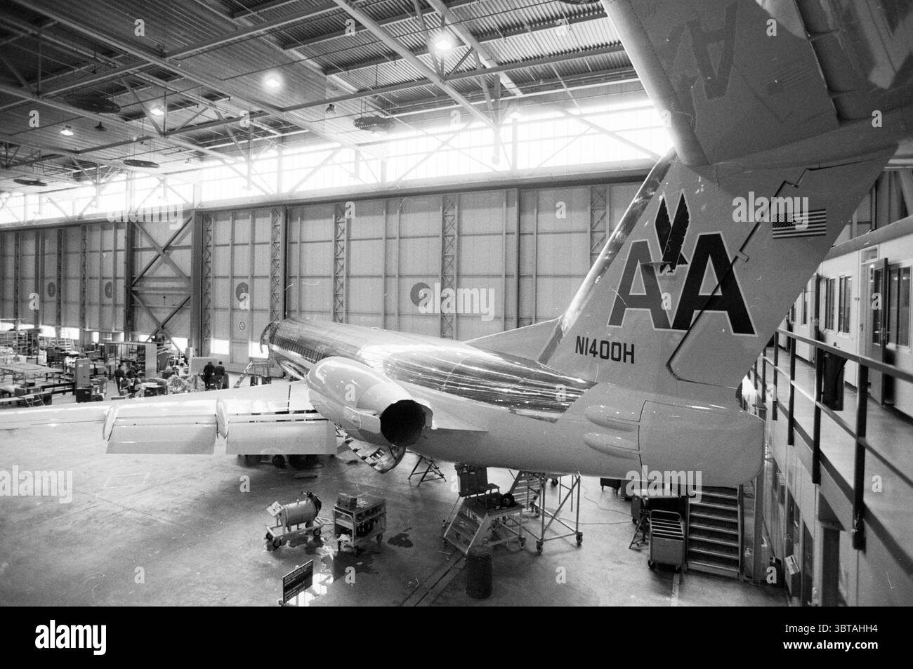 Visit ambassadors at Fokker Schiphol, Whizgle News, Dutch Desk, The ...