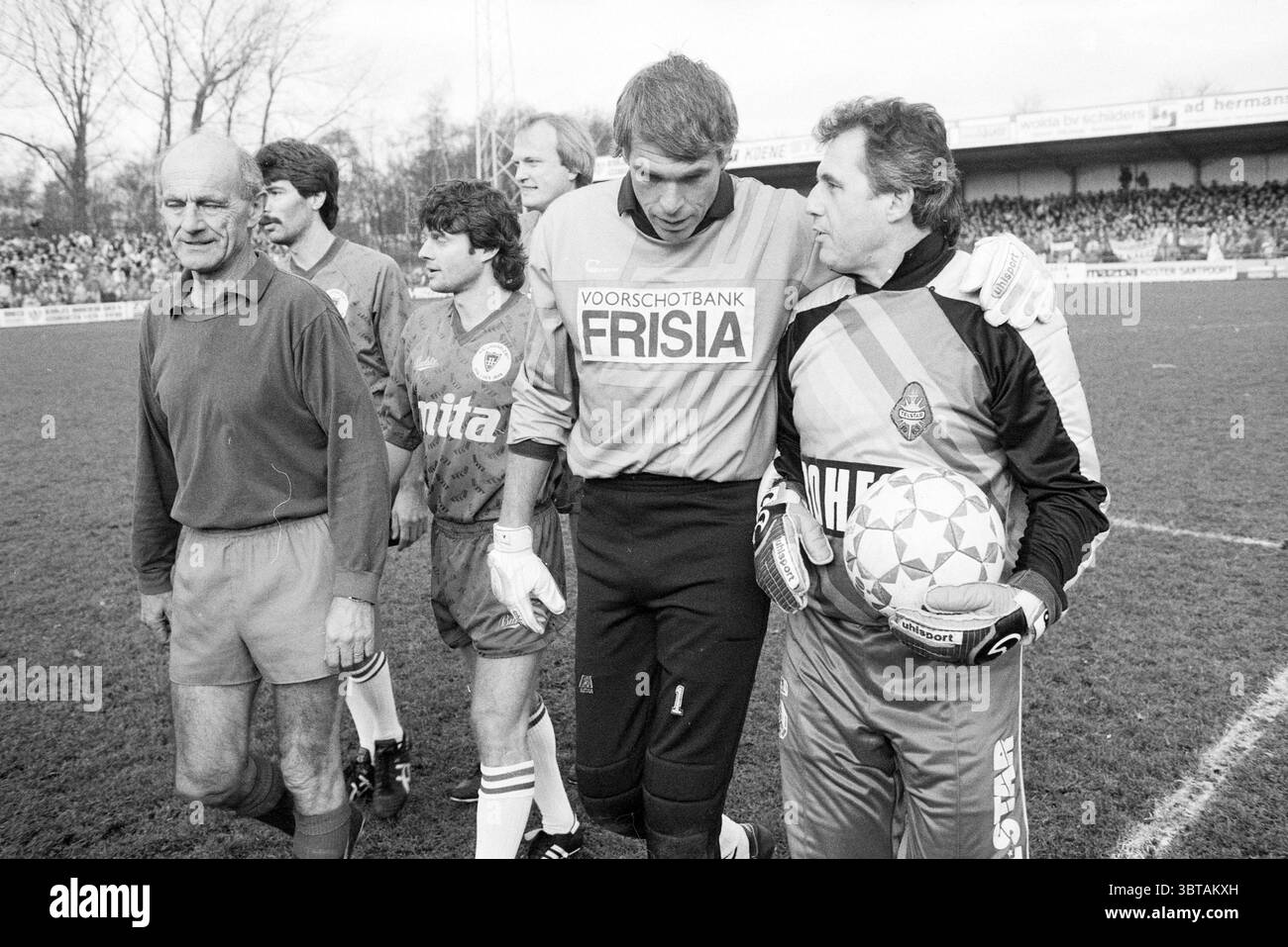 Soccer players in red uniforms Black and White Stock Photos & Images ...