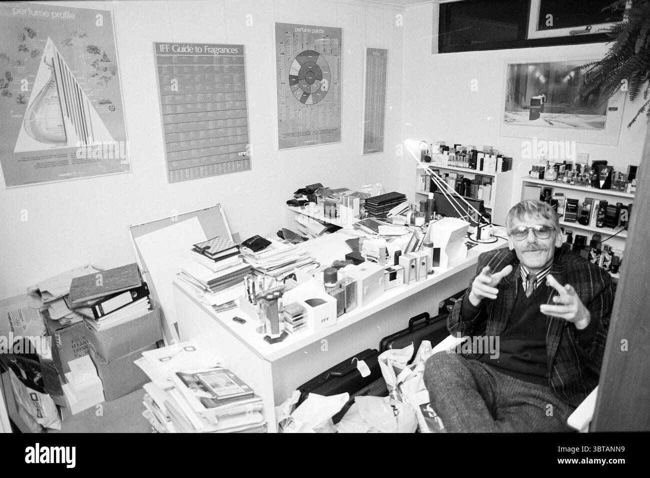 Simon Stam inventor of perfume Persons Inventions, Whizgle News, Dutch ...