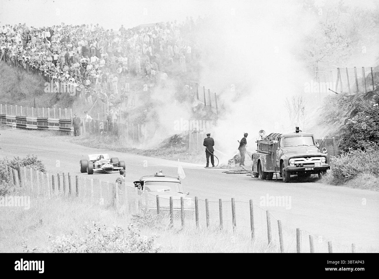 28 year old british driver piers courage hi-res stock photography and ...