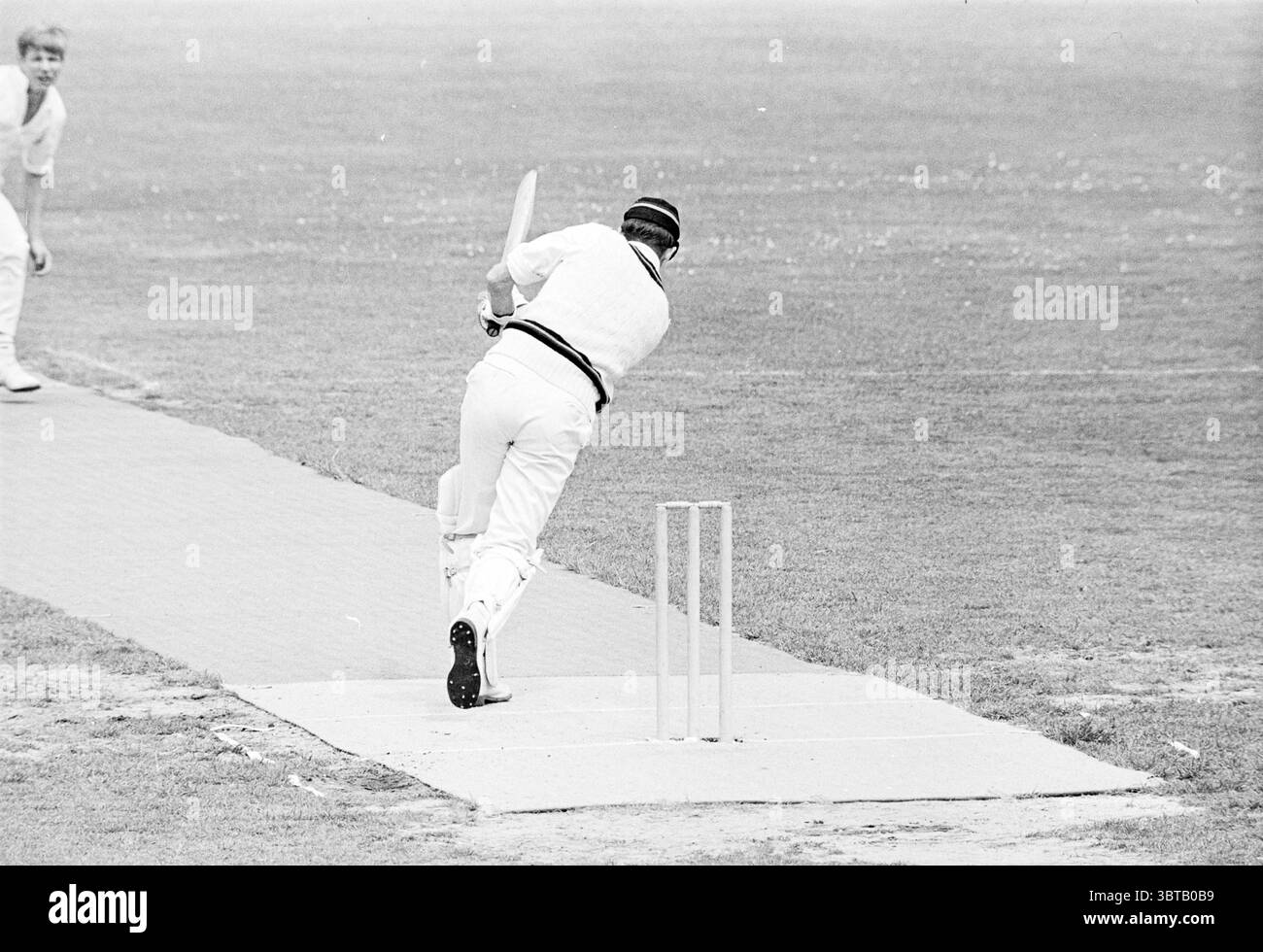 Cricket field set up hi-res stock photography and images - Alamy